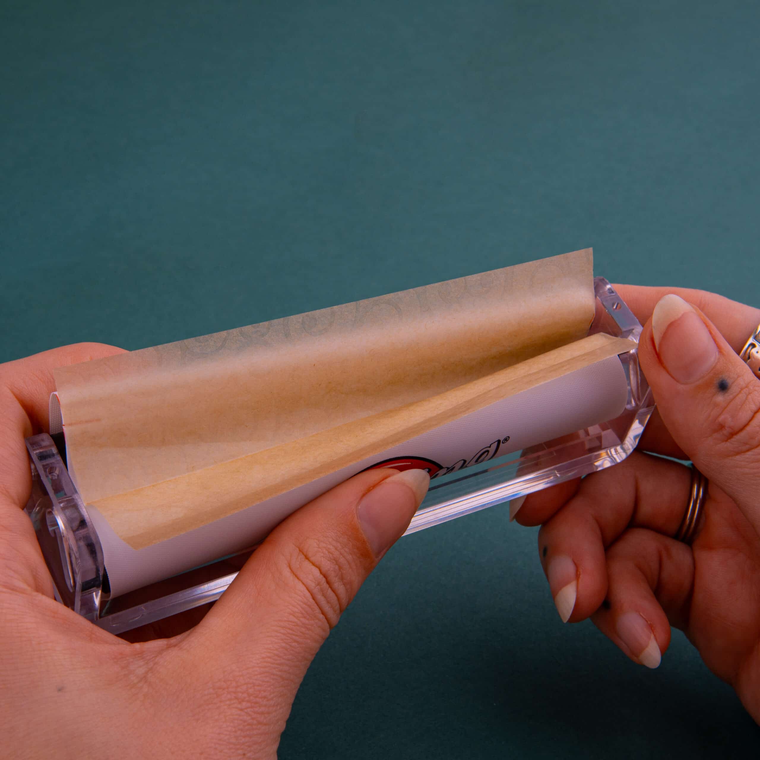 How to Use a Joint Roller - Greengo